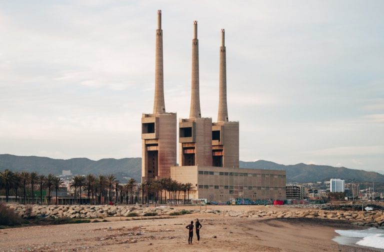 Las Tres Chimeneas serán un hub audiovisual | Universitat de Barcelona